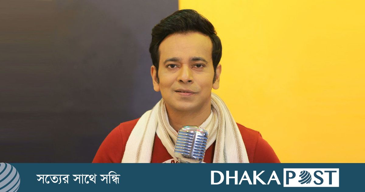 ‘ঈদের চাঁদ’ নিয়ে এলেন আকাশ সেন