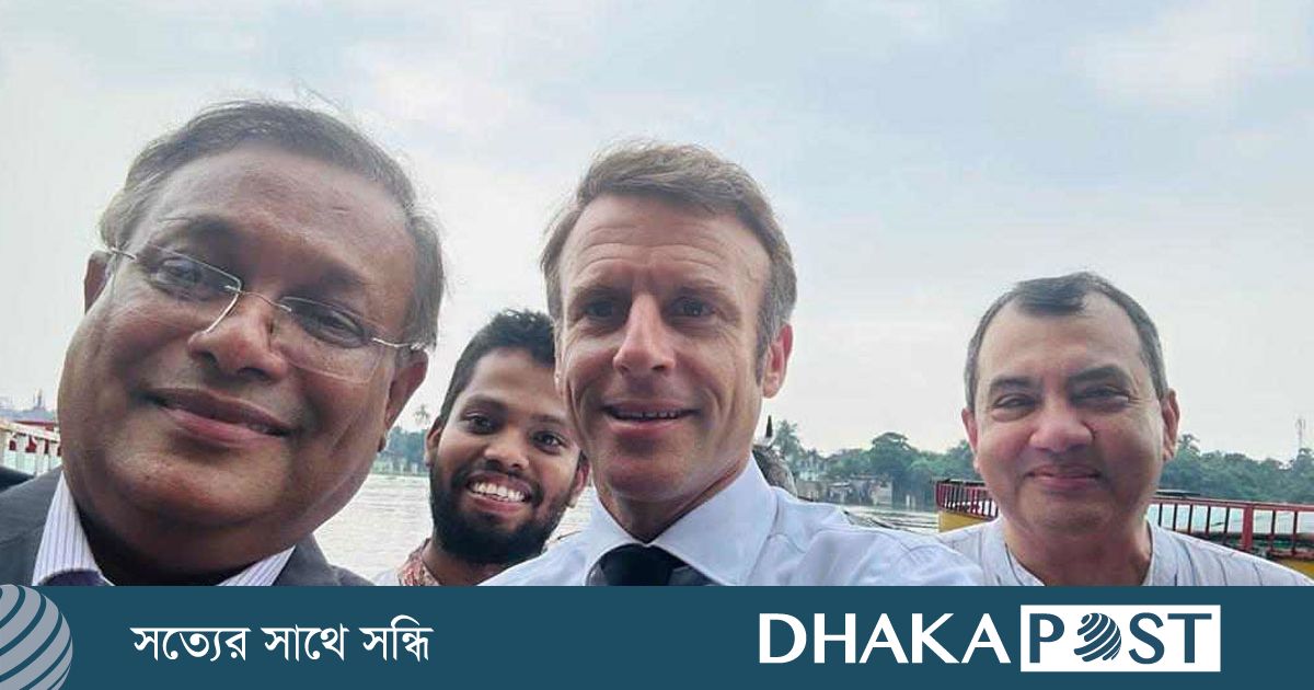 তথ্যমন্ত্রীর সেলফিতে ফরাসি প্রেসিডেন্ট ম্যাক্রোঁ