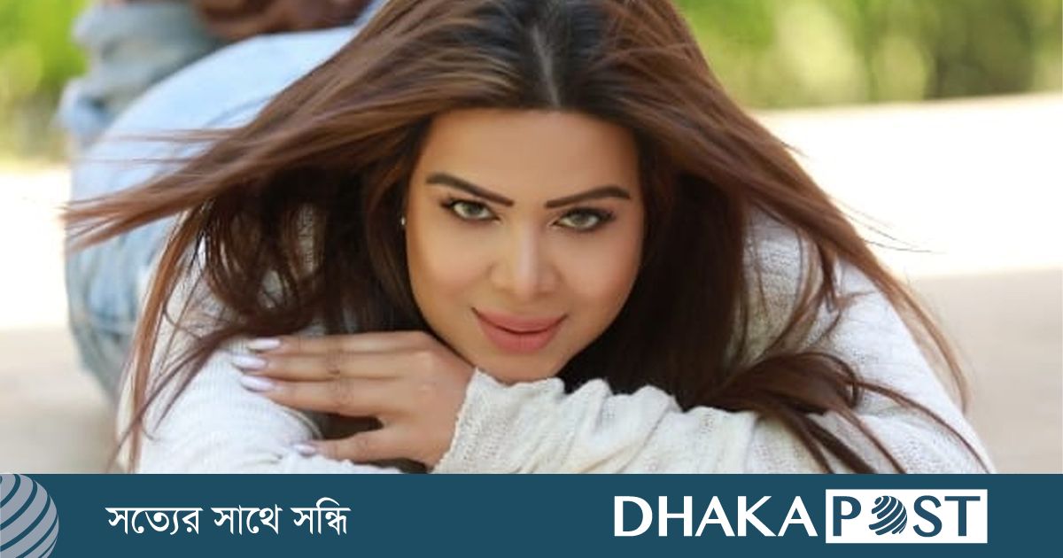 অভিনয়ের স্বপ্ন দেখিয়ে কুকর্মের দিকে ঠেলে দিতেন এই অভিনেত্রী!